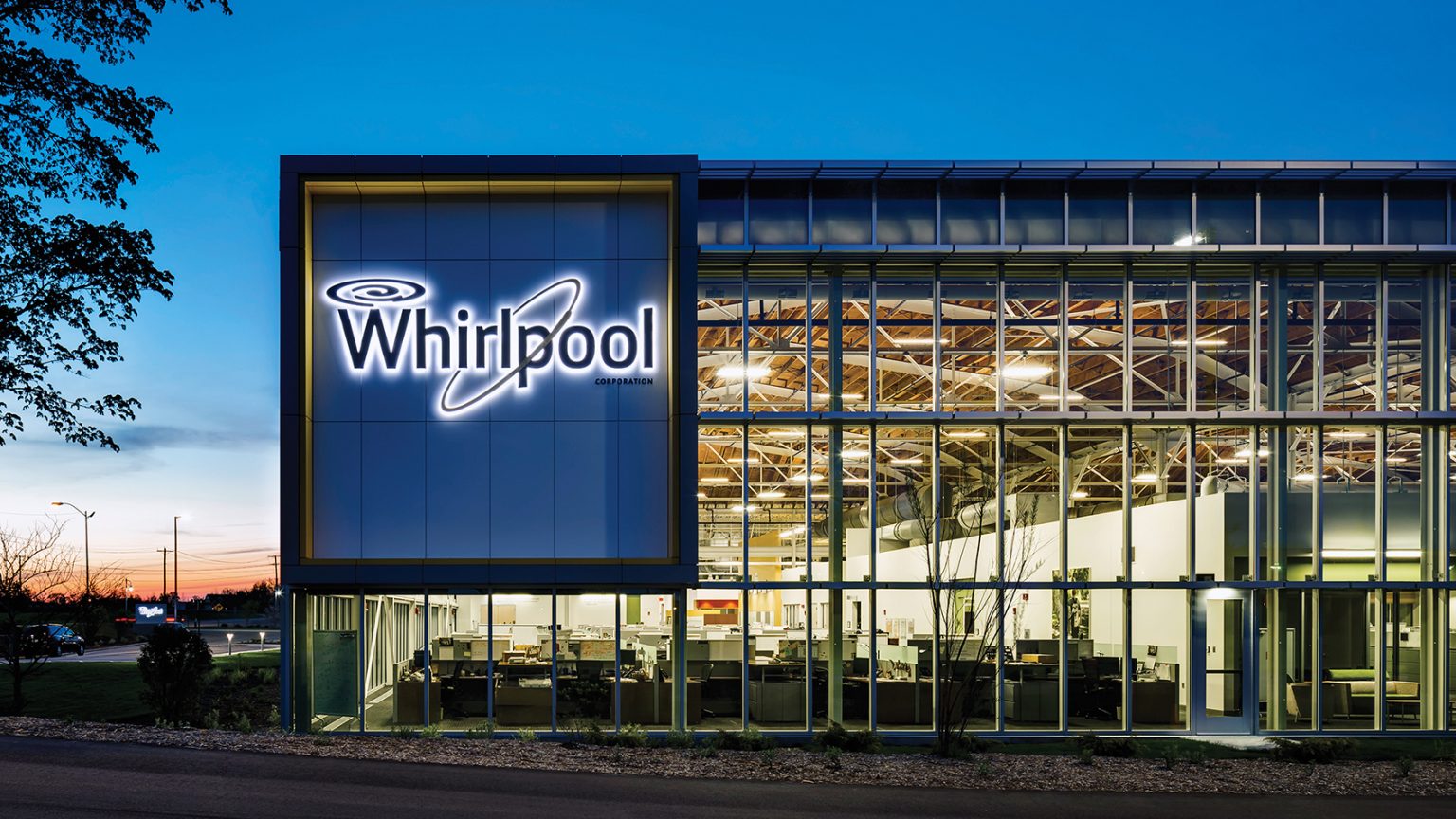 Whirlpool St Joe Tech Center Café and Dining - Integrated Architecture